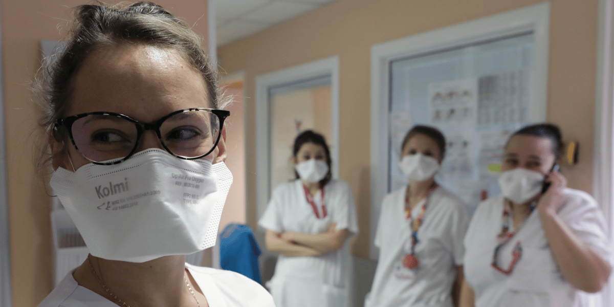 Le gouvernement prêt à accélérer la production de masques français