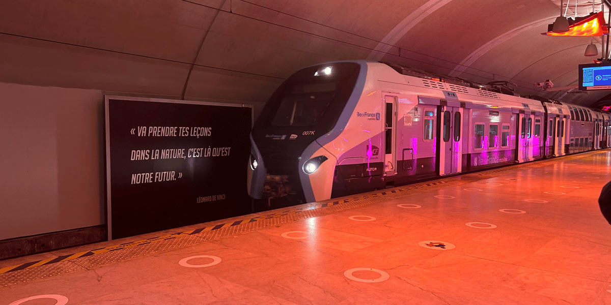 Grand Paris : le RER nouvelle génération entre (enfin) en gare... avec ...
