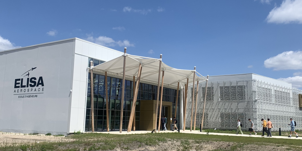 ELISA Aerospace, école d’ingénieurs engagée dans la féminisation de l ...